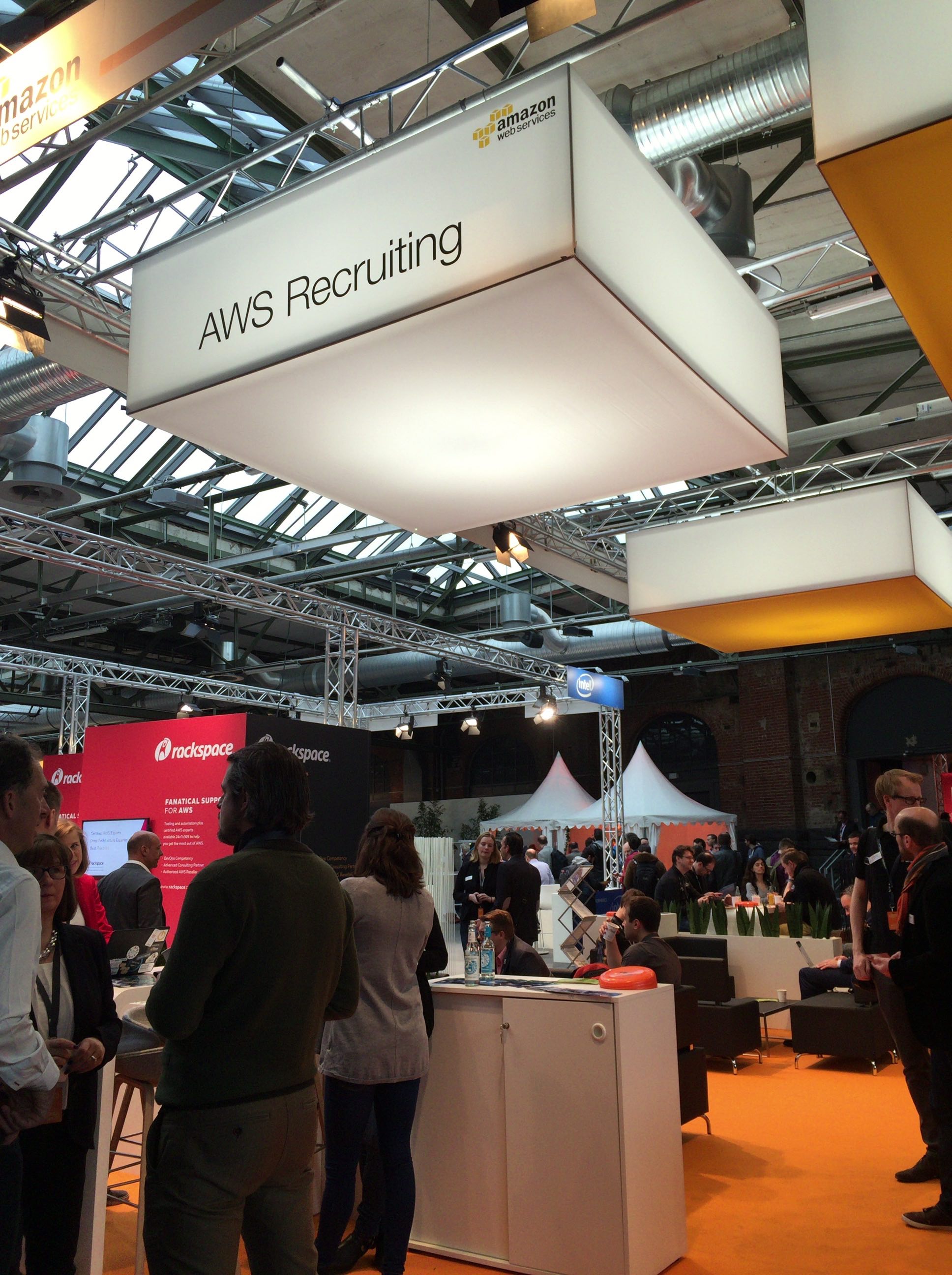 (レポート) AWS Summit Berlin 2016: 会場レポート #AWSSummit | DevelopersIO