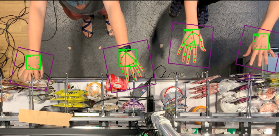 【MediaPipe】Multi Hand Trackingで3つ以上の手を骨格検出する（解決編1） | Developers.IO