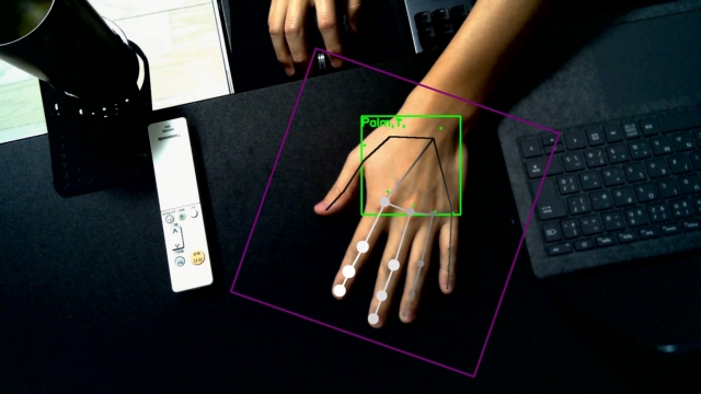 【MediaPipe】Multi Hand Trackingの左手右手の判定を取り出してみた、そしたら左右逆だった（v0.7.5 ...
