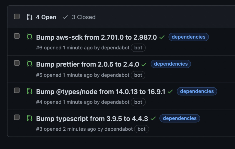 GitHub Dependabotが自動作成してくれるPRの中で、パッチバージョンの更新だけAutoMergeする | DevelopersIO